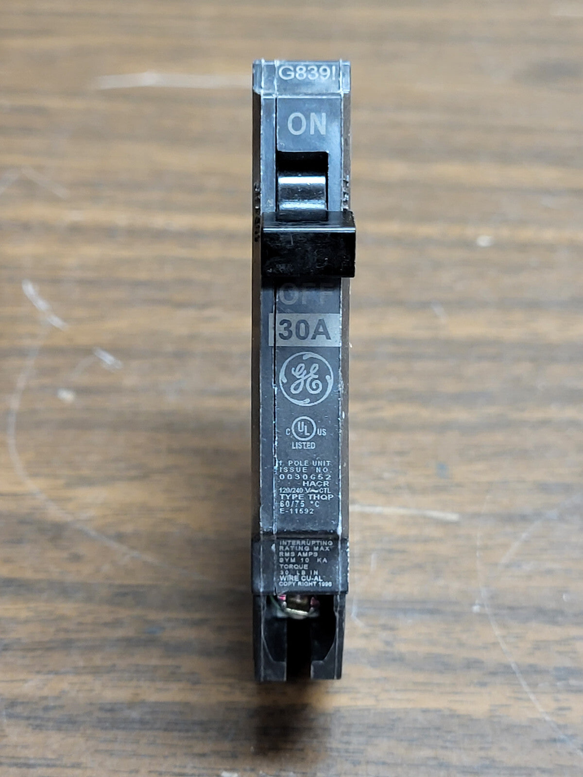 GE THQP130 30A SINGLE POLE NARROW CIRCUIT BREAKER – SPMX SOLUCIONES ...