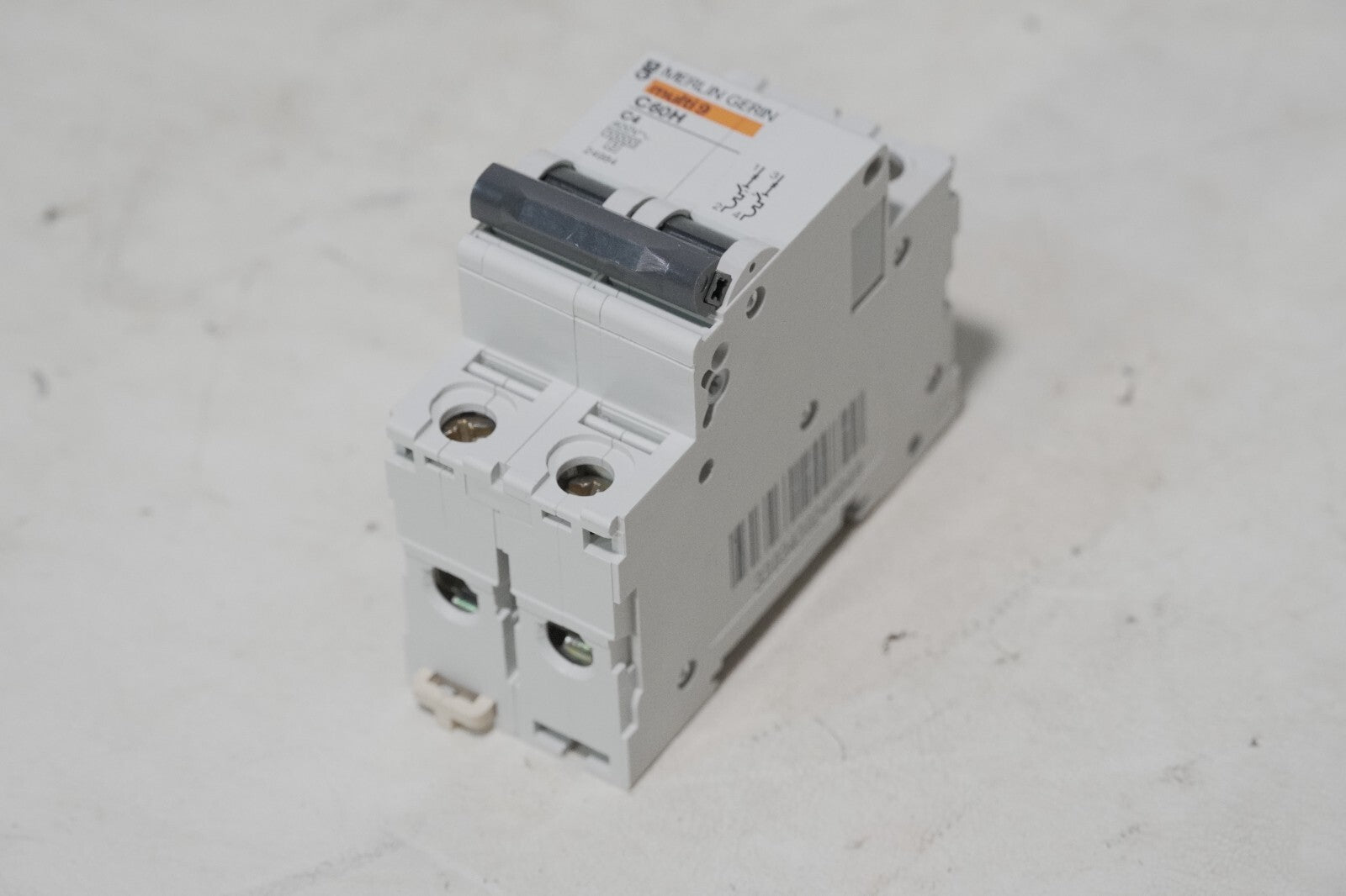 Merlin Gerin 24984 circuit breaker, 4A, 2 pole, 400VAC, Multi9 C60H C4 – SPMX SOLUCIONES ...