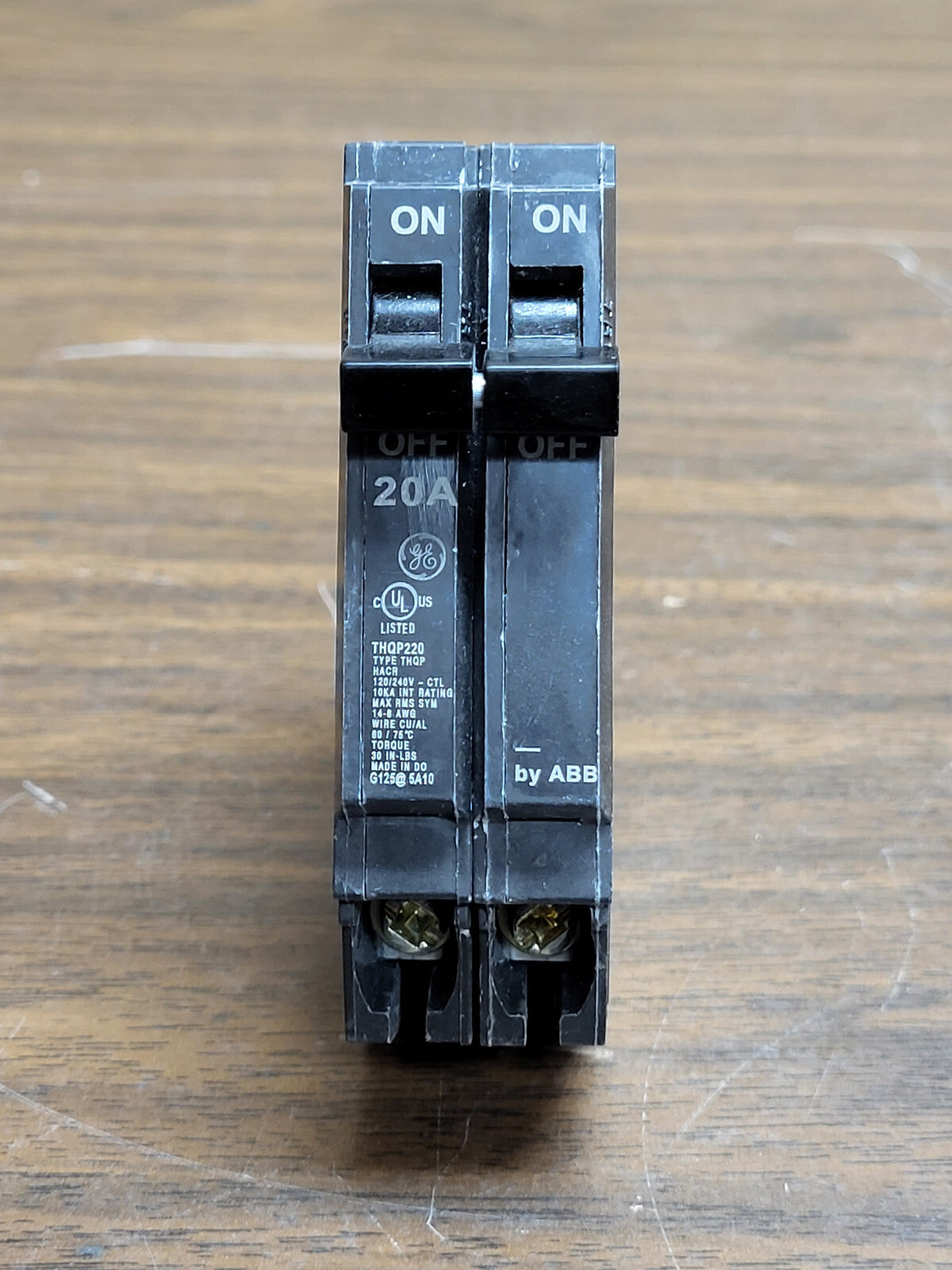 GE THQP220 20A DOUBLE POLE NARROW CIRCUIT BREAKER – SPMX SOLUCIONES ...